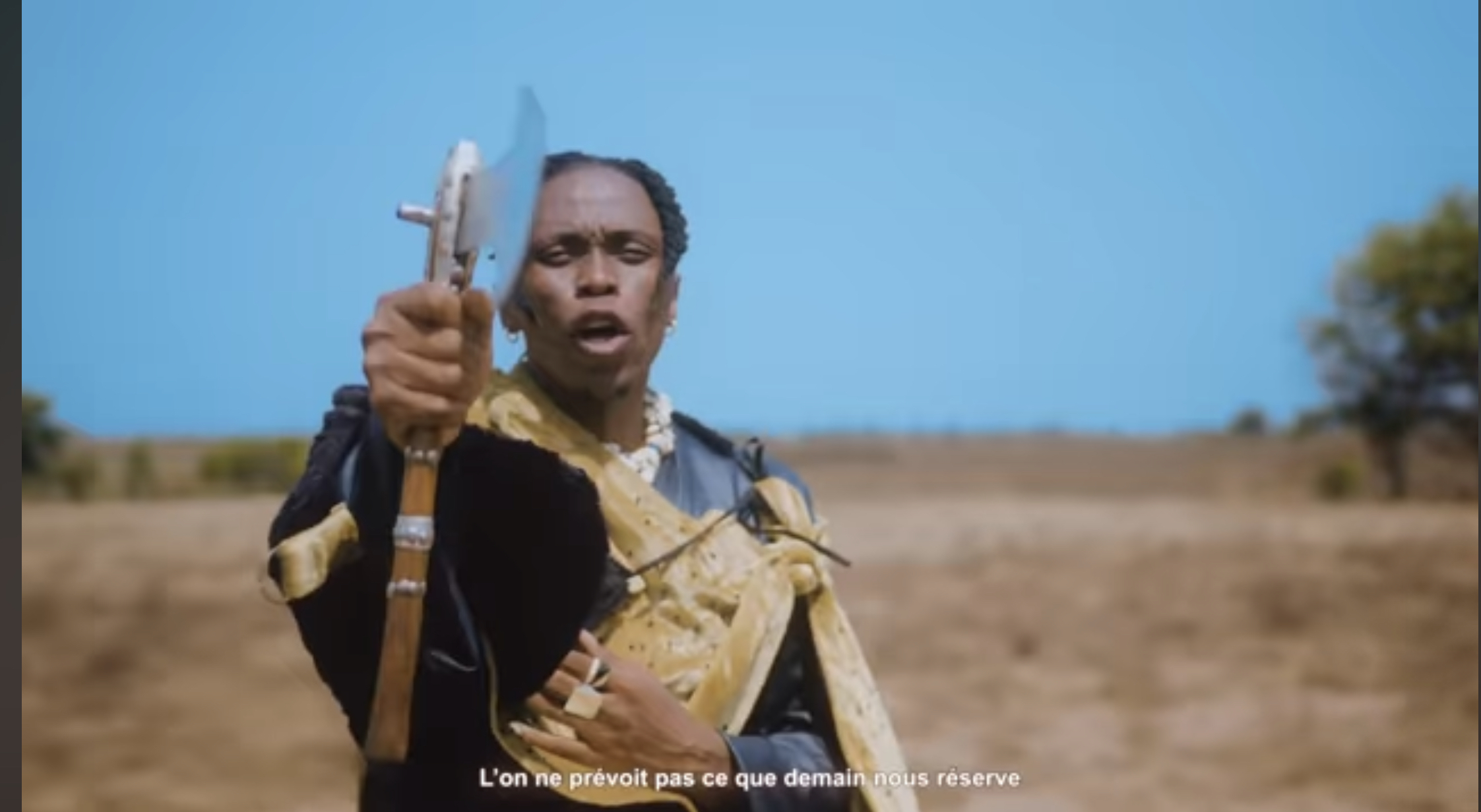 Ans-T Crazy met la tradition en valeur dans ‘’Doni Doni’’, son nouveau clip - Veracité Cachée